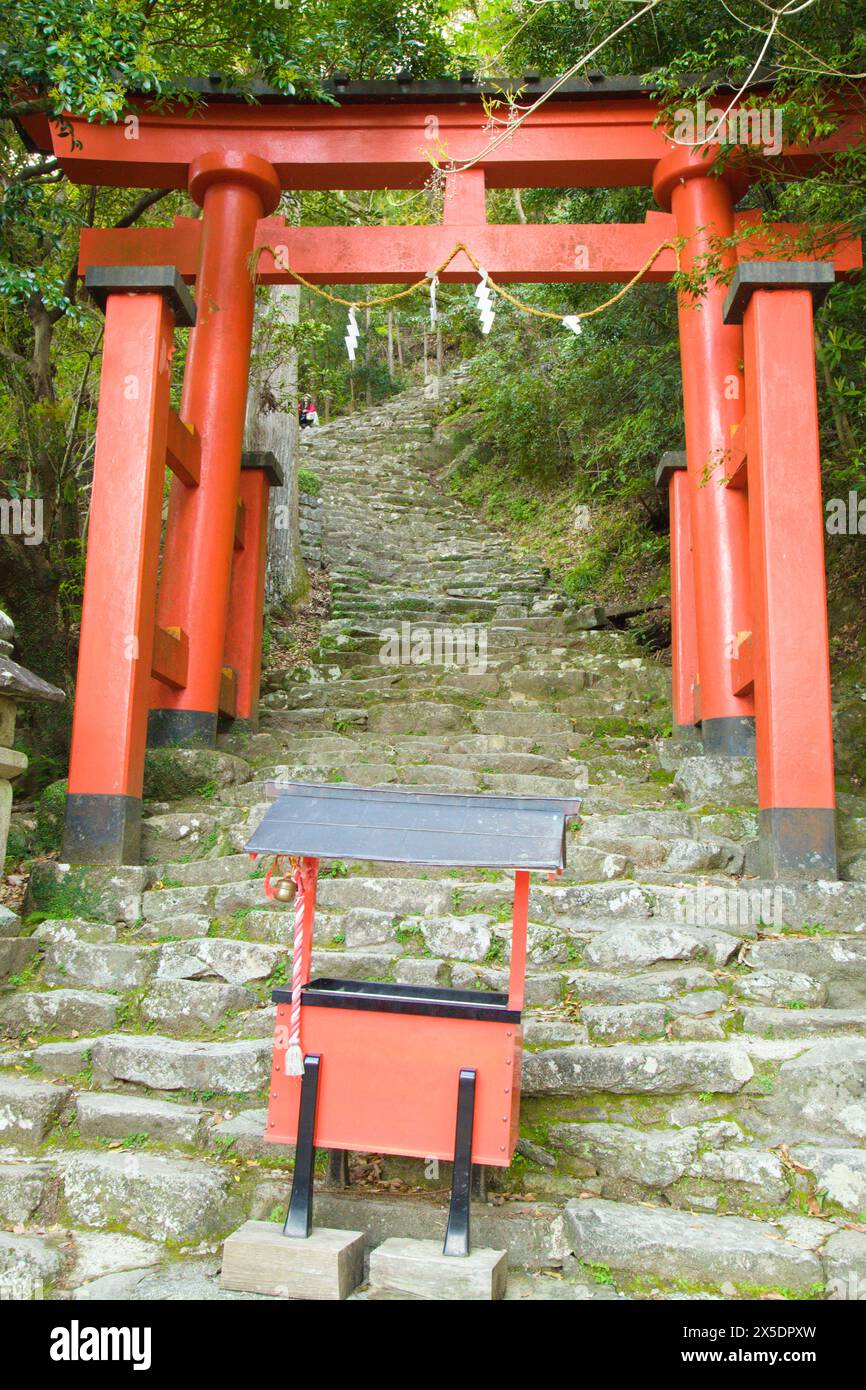 Kamikura jinja shrine hi-res stock photography and images - Alamy