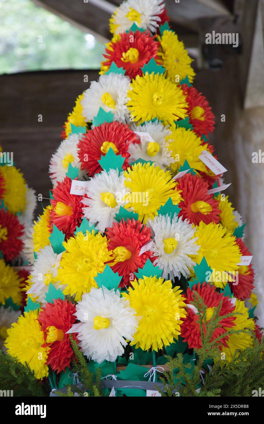 Japan, Kumano Hongu Taisha, shinto shrine, flowers Stock Photo - Alamy