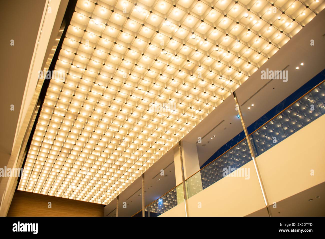 Luxury ceiling hi-res stock photography and images - Alamy