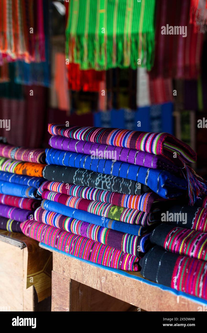 Weaving timor leste hi-res stock photography and images - Alamy