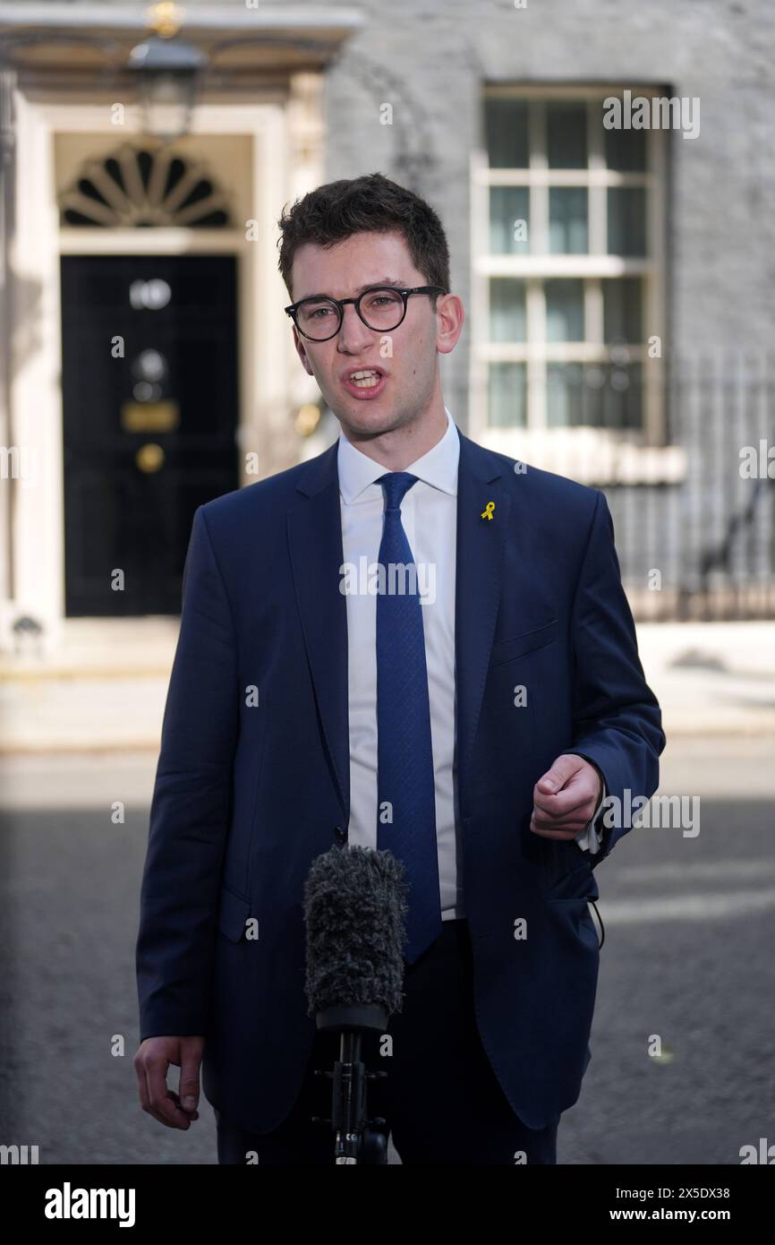 The President of the Union of Jewish Students, Edward Isaacs, speaks to ...