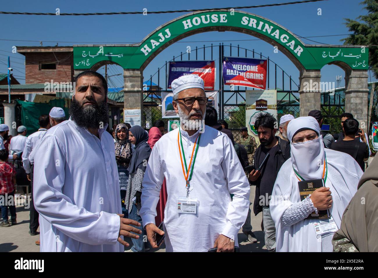Srinagar, India. 09th May, 2024. Muslim pilgrims leave for the annual ...