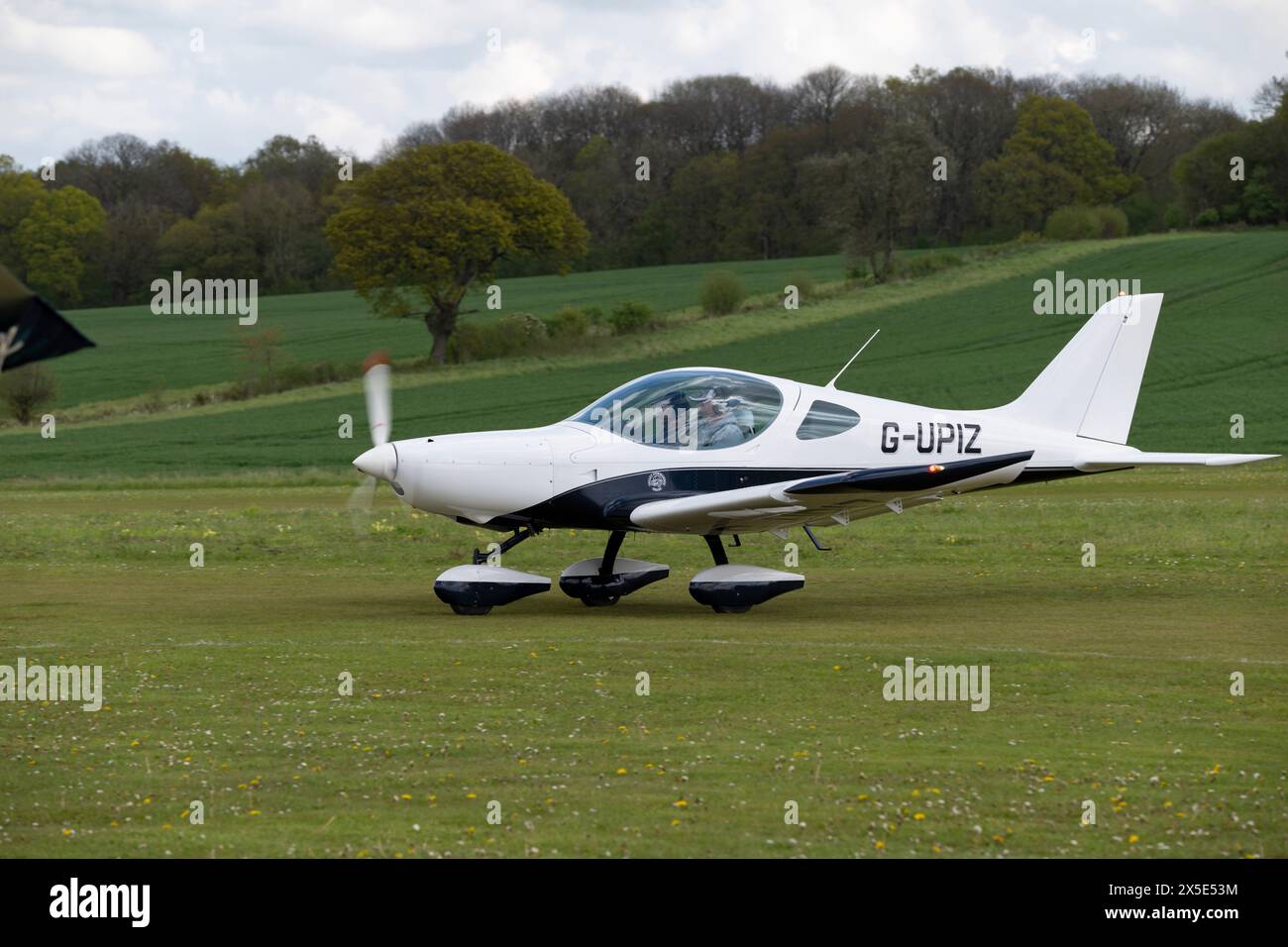 Bristell airplane hi-res stock photography and images - Alamy