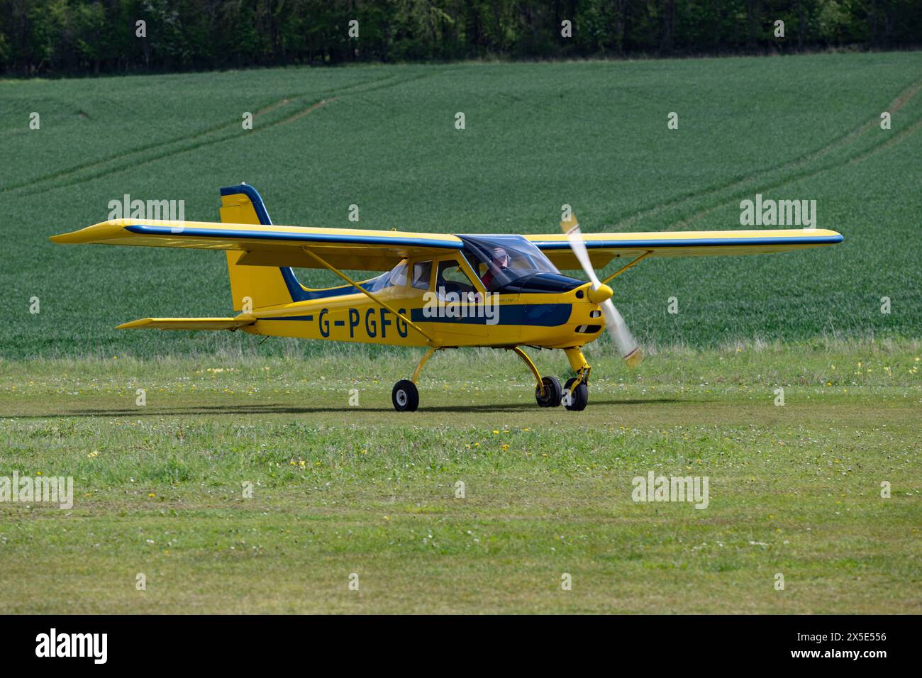 Lovely clean Tecnam P92 Echo single engine light airplane arrives at ...
