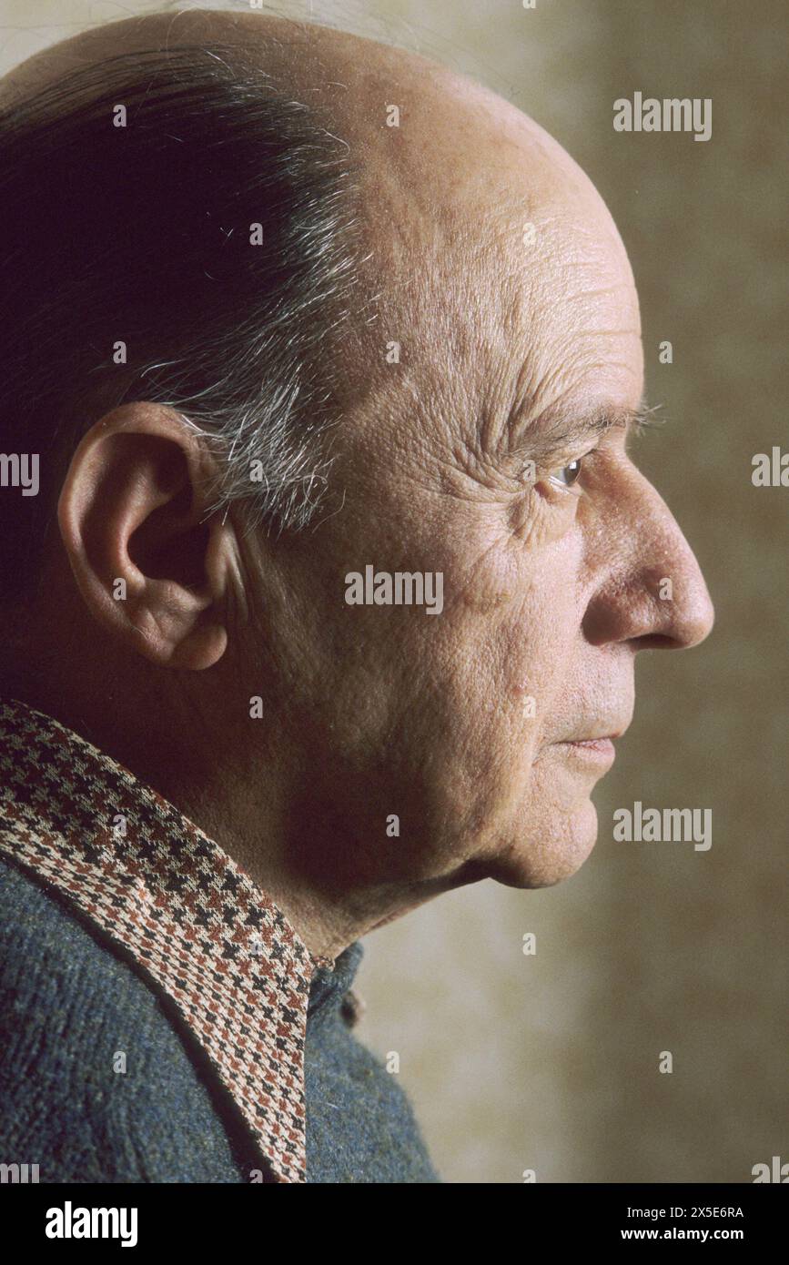 Jacques ELLUL - Date : 19880101 ©John Foley/Opale.photo Stock Photo - Alamy