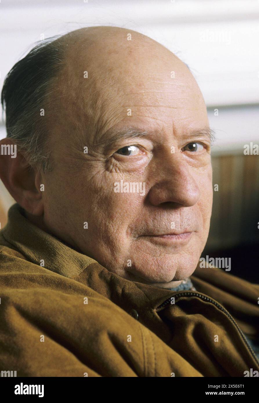 Jacques ellul hi-res stock photography and images - Alamy