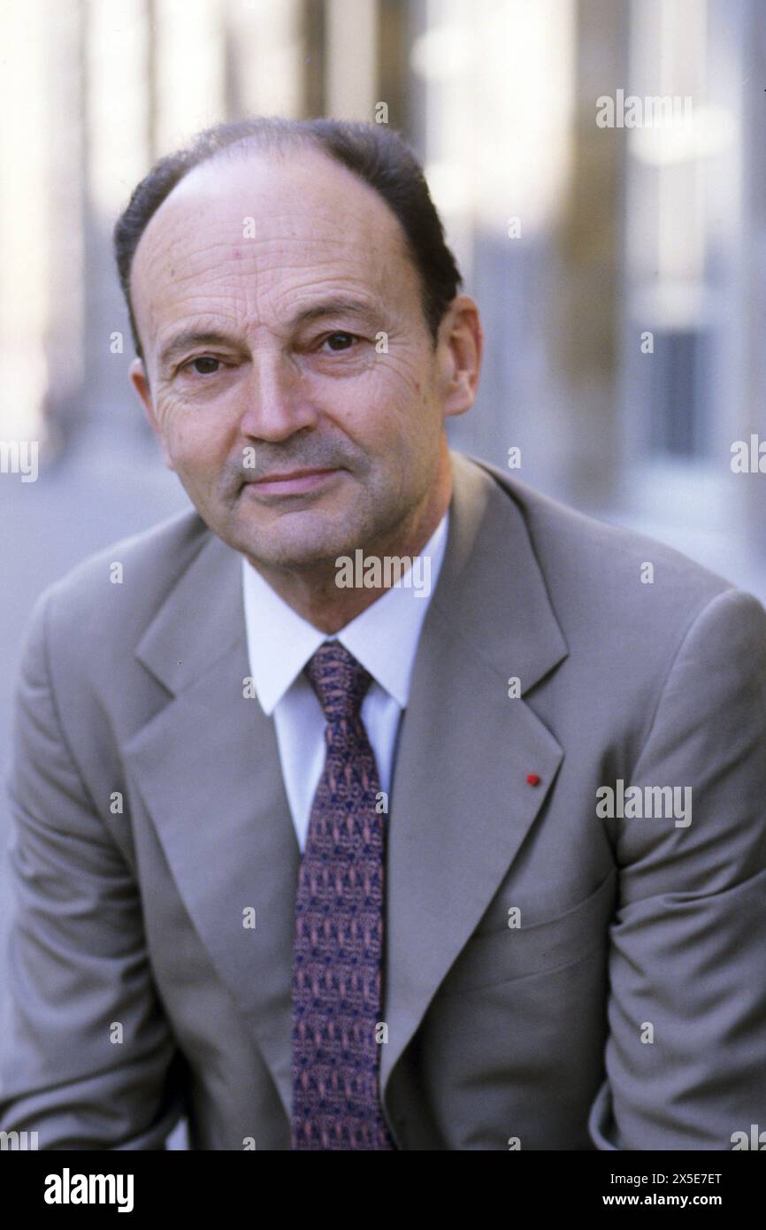 Michel TOURNIER - Date : 19860901 ©John Foley/Opale.photo Stock Photo ...