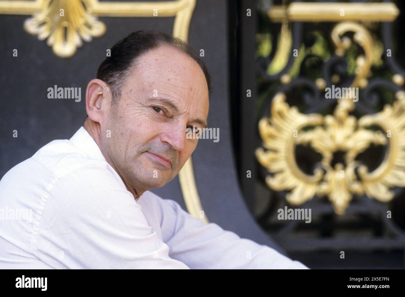Michel TOURNIER - Date : 19860901 ©John Foley/Opale.photo Stock Photo ...