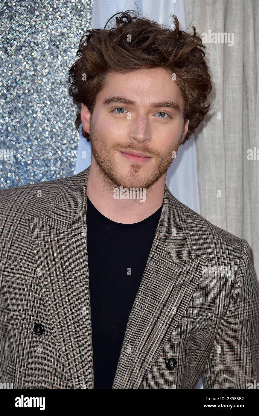 Froy Gutierrez bei der Weltpremiere des Kinofilms The Strangers ...