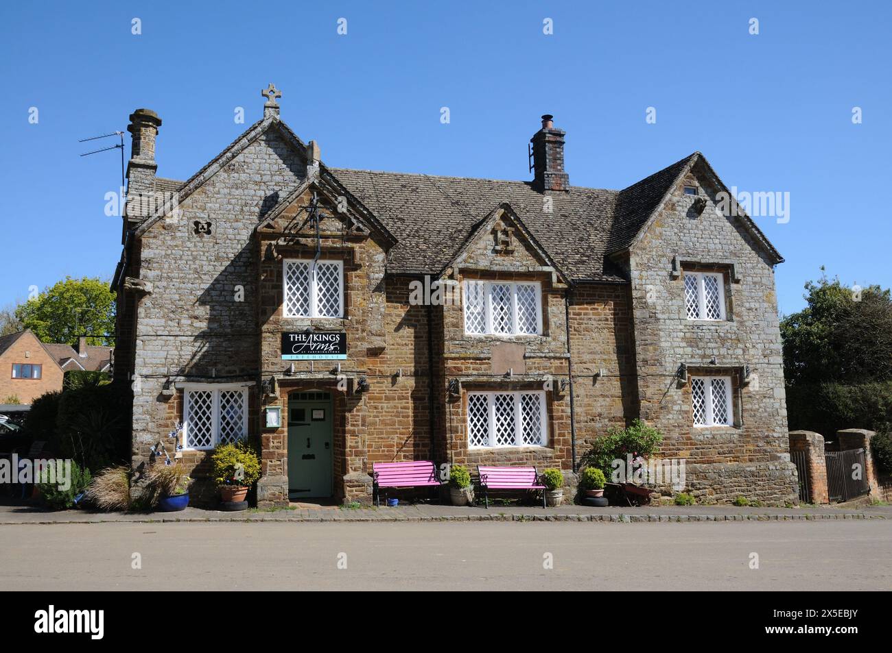 The Kings Arrms, Farthingstone, Northamptonshire Stock Photo - Alamy