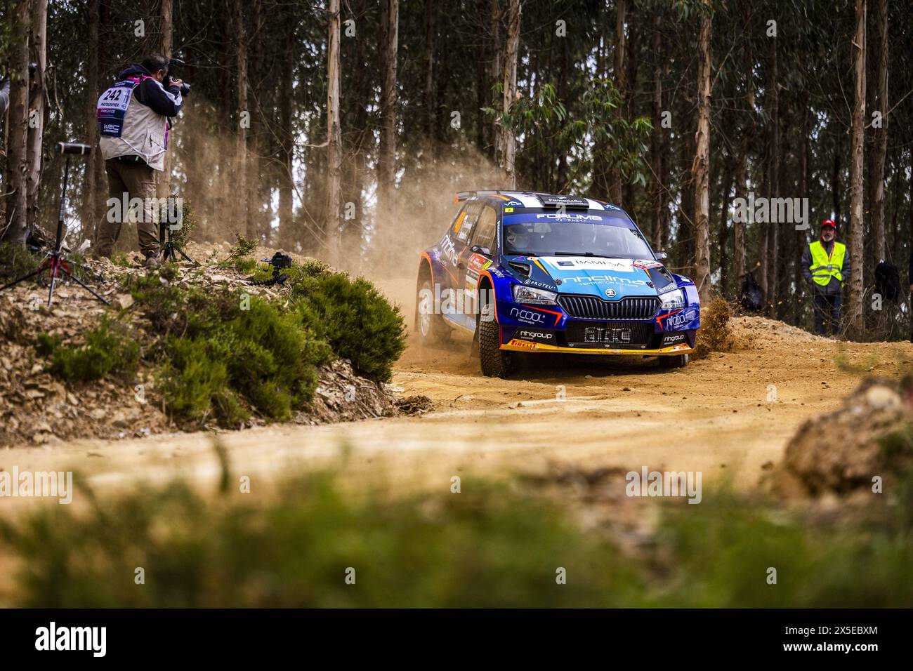 48 ALMEIDA Pedro, CASTRO Mario, SKODA Fabia Evo RC2 Rally2, action ...