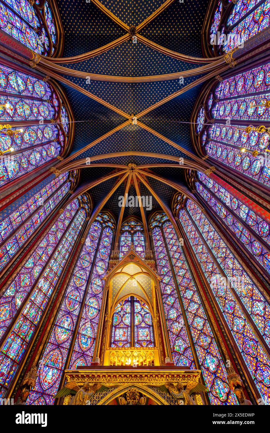 Sainte Chapelle (Royal Holy Chapel) interior with intricate stained ...