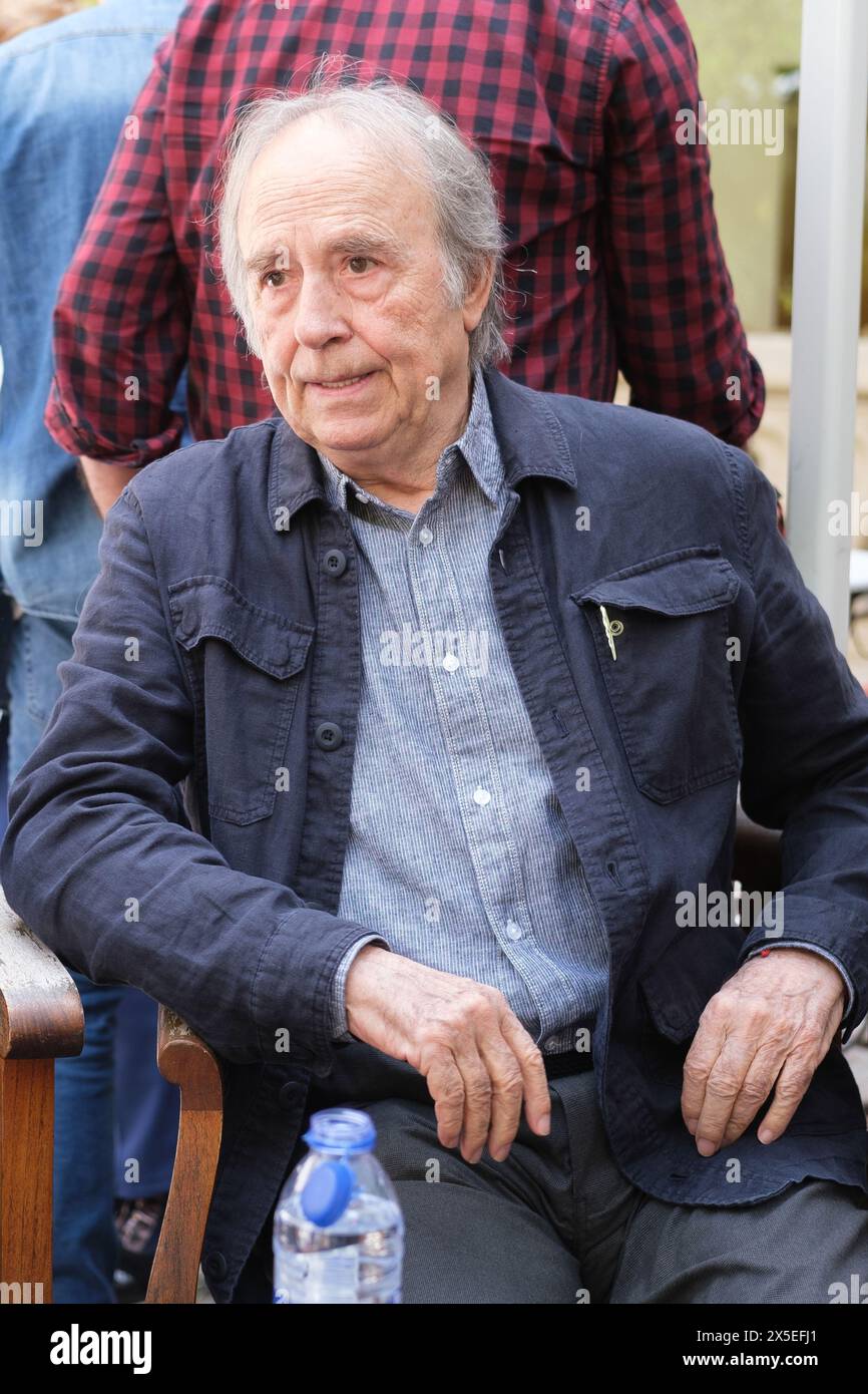 Miguel Rios and Joan Manuel Serrat during the awarding of the SGAE ...