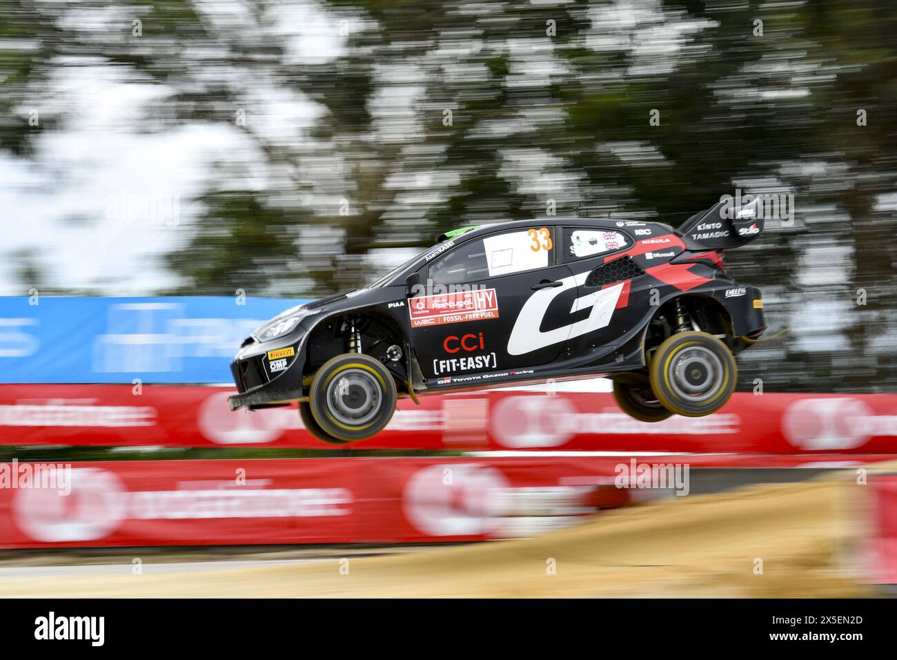 33 EVANS Elfyn, MARTIN Scott, Toyota GR Yaris Rally1, action during the Rally de Portugal 2024 ...