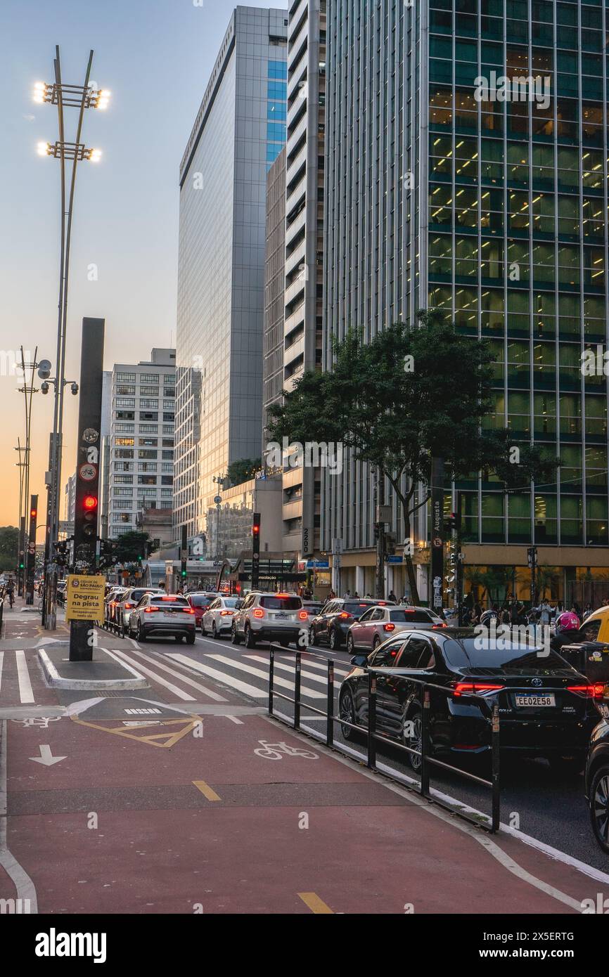 São paulo city rush hour hi-res stock photography and images - Alamy