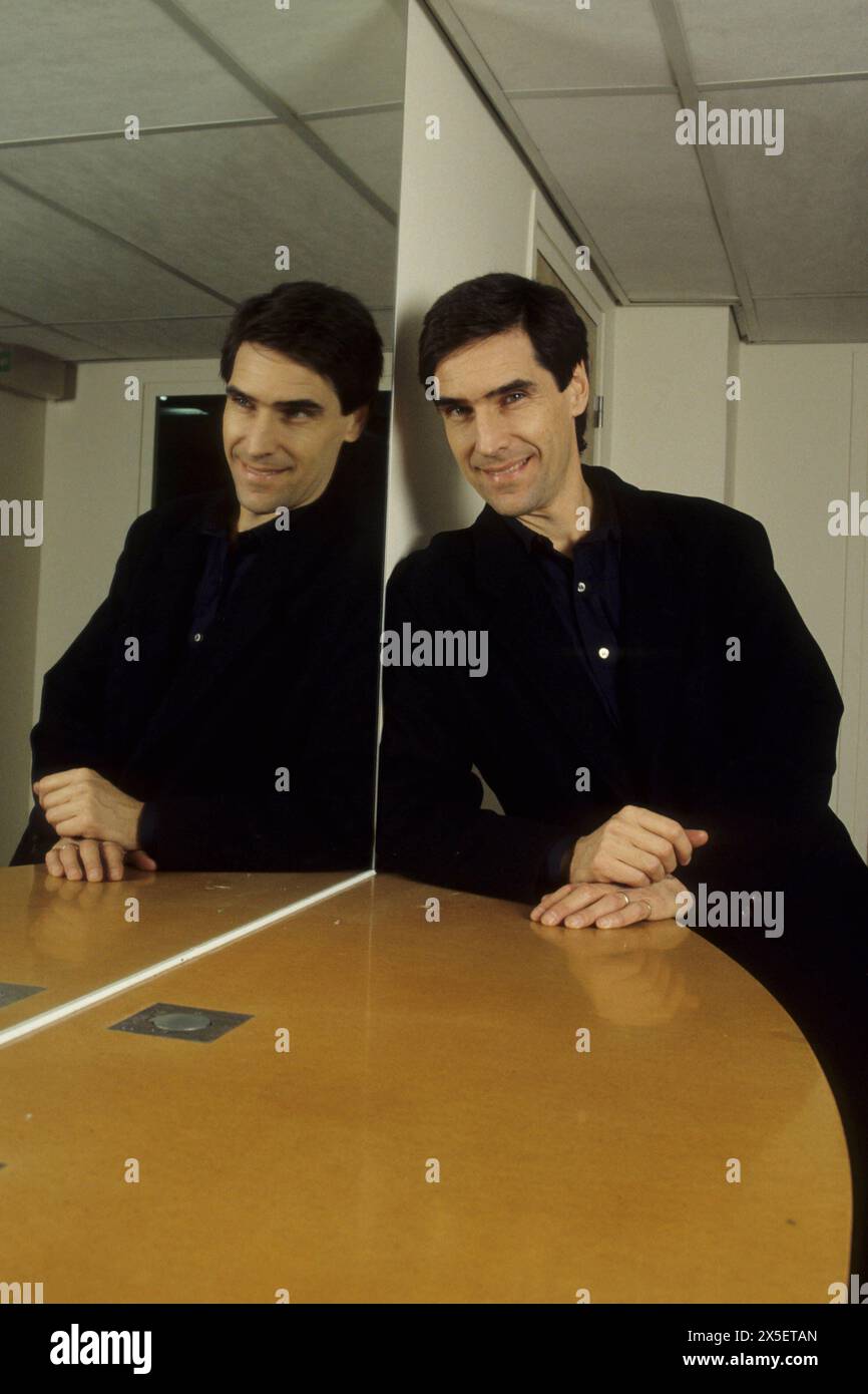 IGNATIEFF Michael Grant - Date: 19910601 ©John Foley/Opale.photo Stock ...
