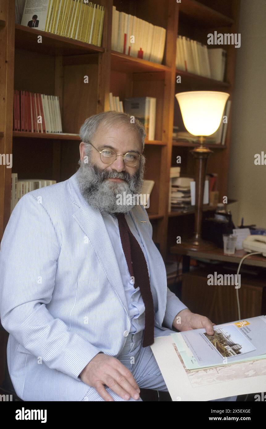 Oliver (Wolf) SACKS - Date : 19900401 ©John Foley/Opale.photo Stock ...