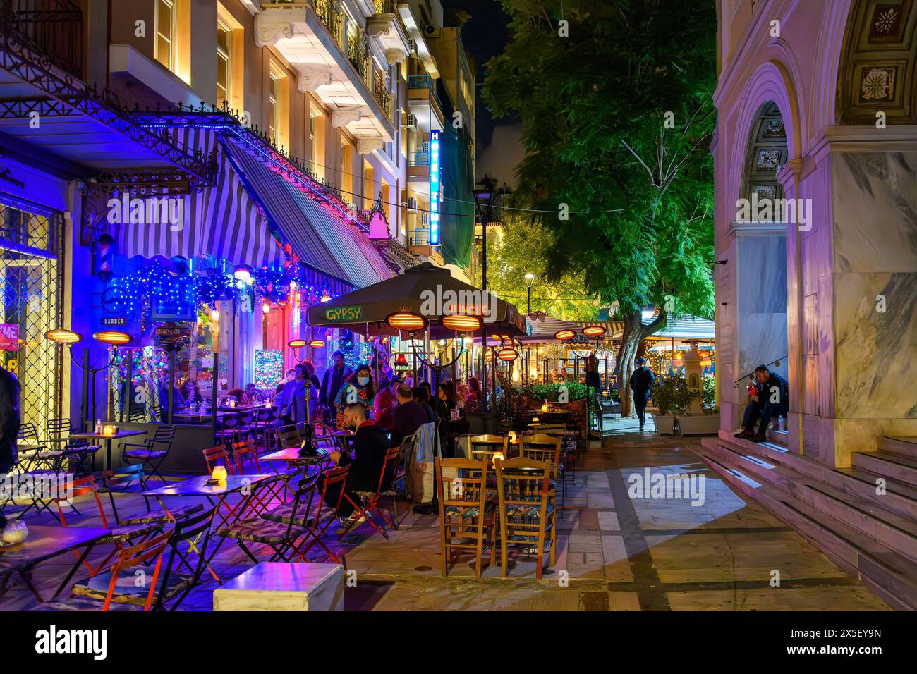 Athens syntagma square cafe hi-res stock photography and images - Alamy