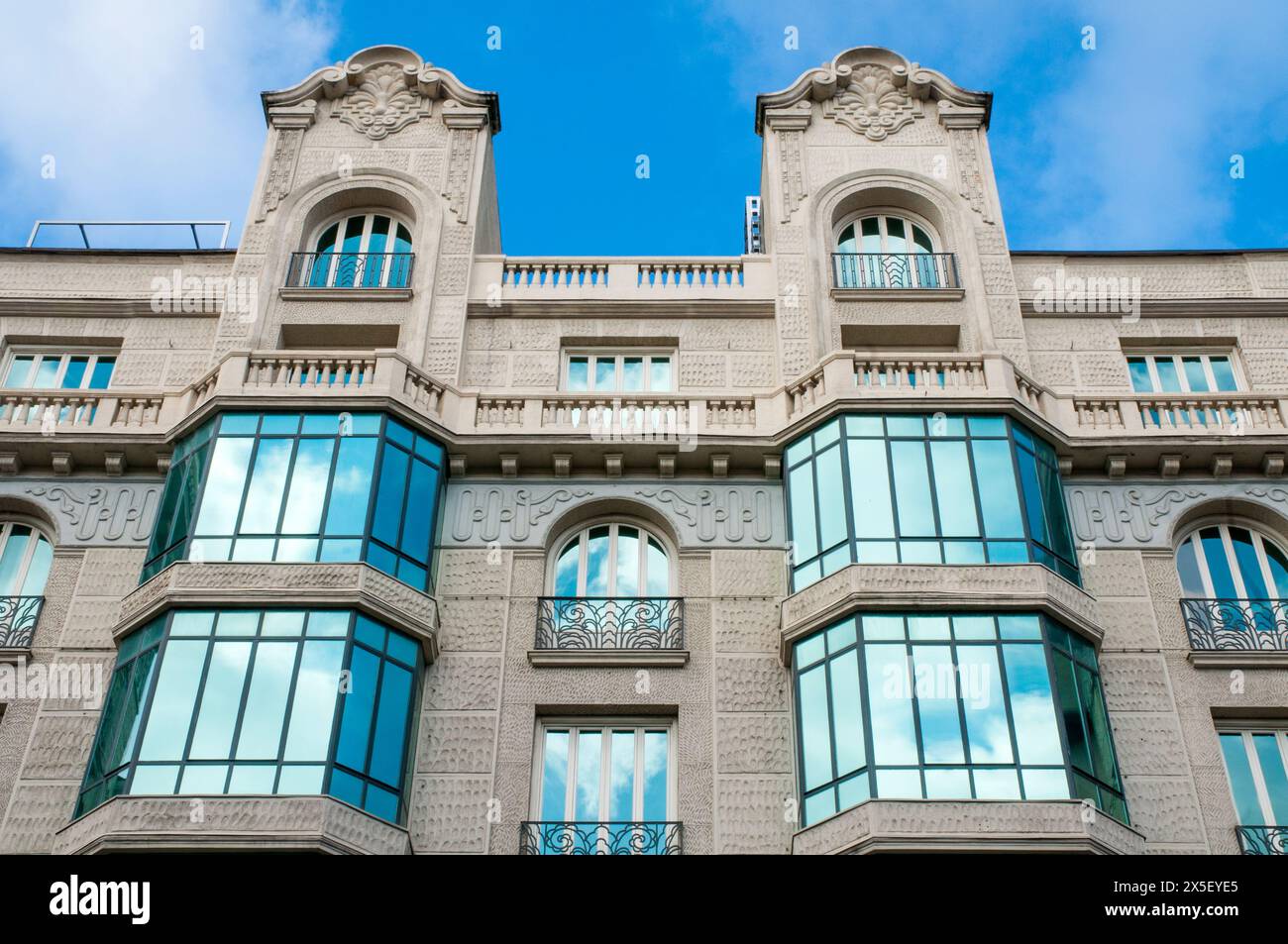 Facade of building. Serrano street, Madrid, Spain Stock Photo - Alamy