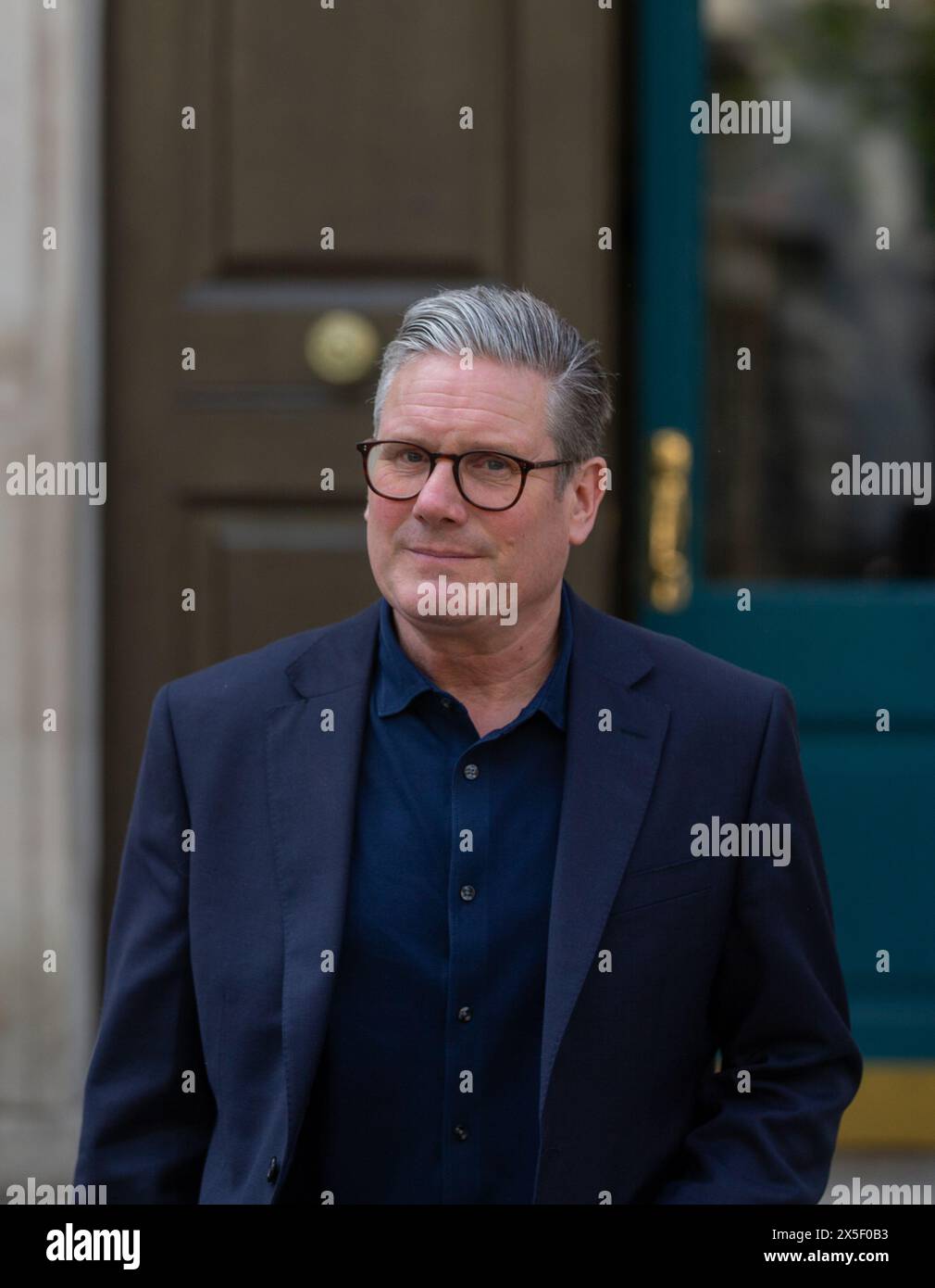 London, UK. 9th May, 2024. Sir Keir Starmer, Leader of the Labour Party leaves Cabinet office ...