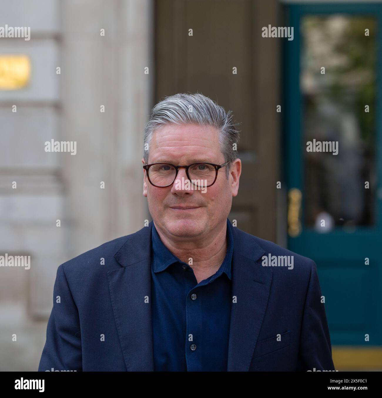 London, uk 9th May 2024 Sir Keir Starmer, Leader of the Labour Party leaves Cabinet office after ...
