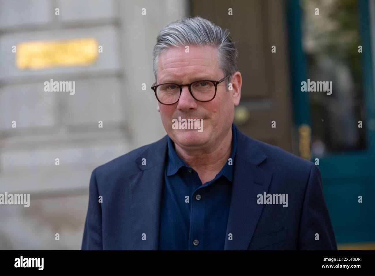 London, uk 9th May 2024 Sir Keir Starmer, Leader of the Labour Party leaves Cabinet office after ...