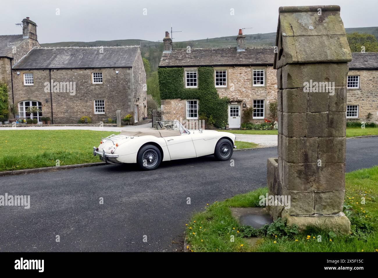 Austin Healey Club tour of Yorkshire Dales 2024 Stock Photo - Alamy
