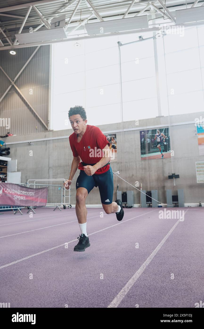 Thomas young athletics hi-res stock photography and images - Alamy