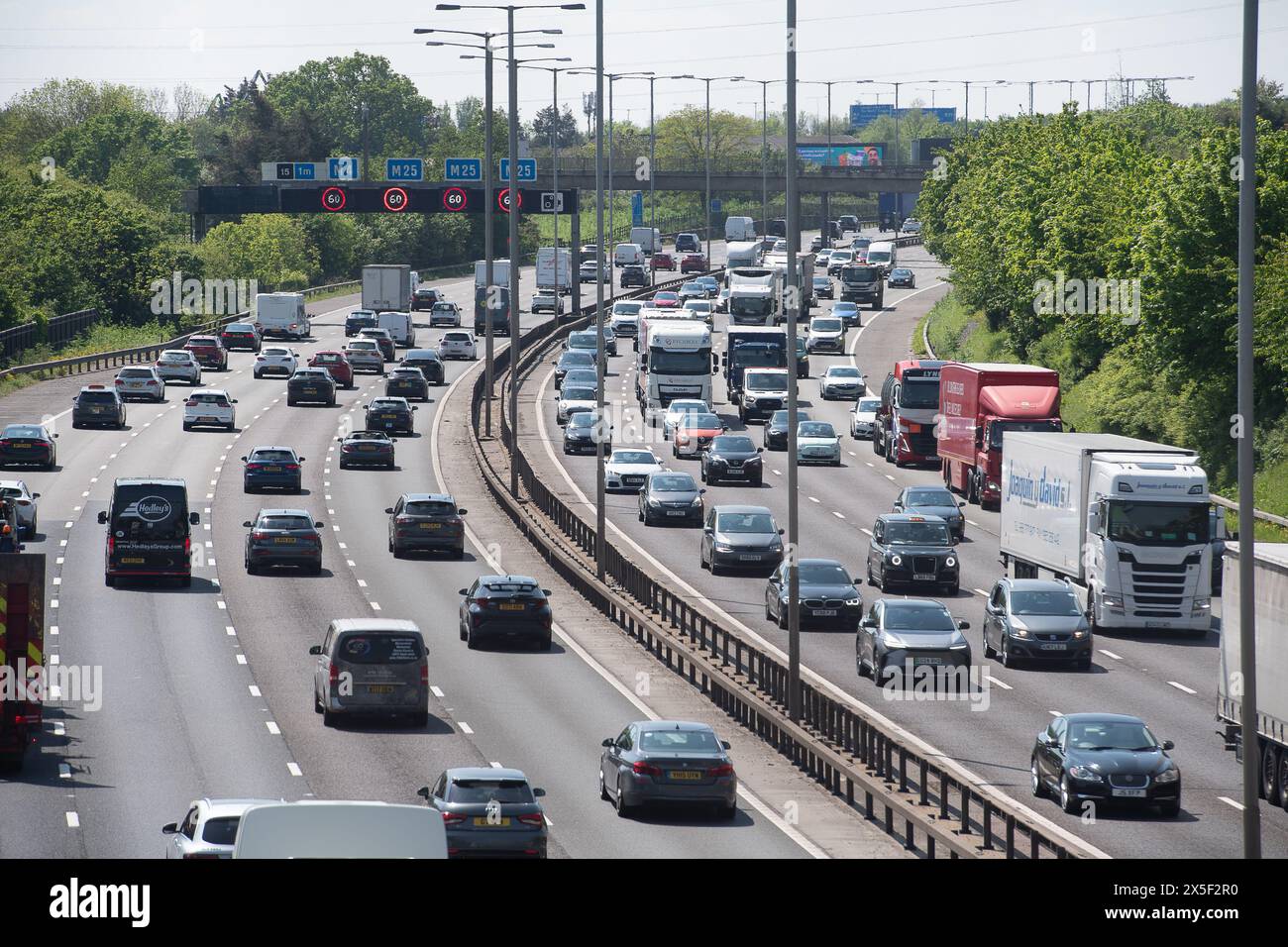 Iver, UK. 7th May, 2024. It was a busy day on the M25 Motorway in Iver ...