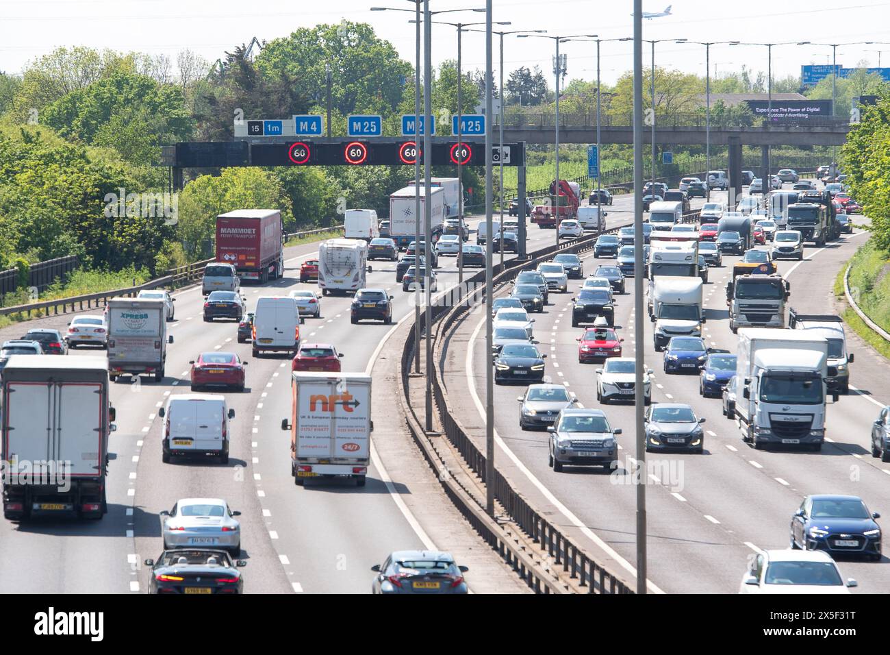 Iver, UK. 7th May, 2024. It was a busy day on the M25 Motorway in Iver ...