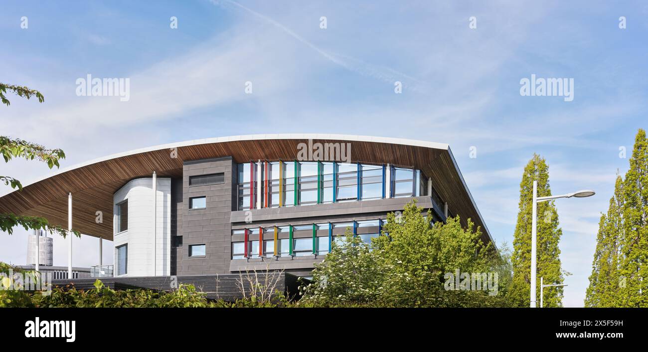 Cambridge university cavendish laboratory hi-res stock photography and ...