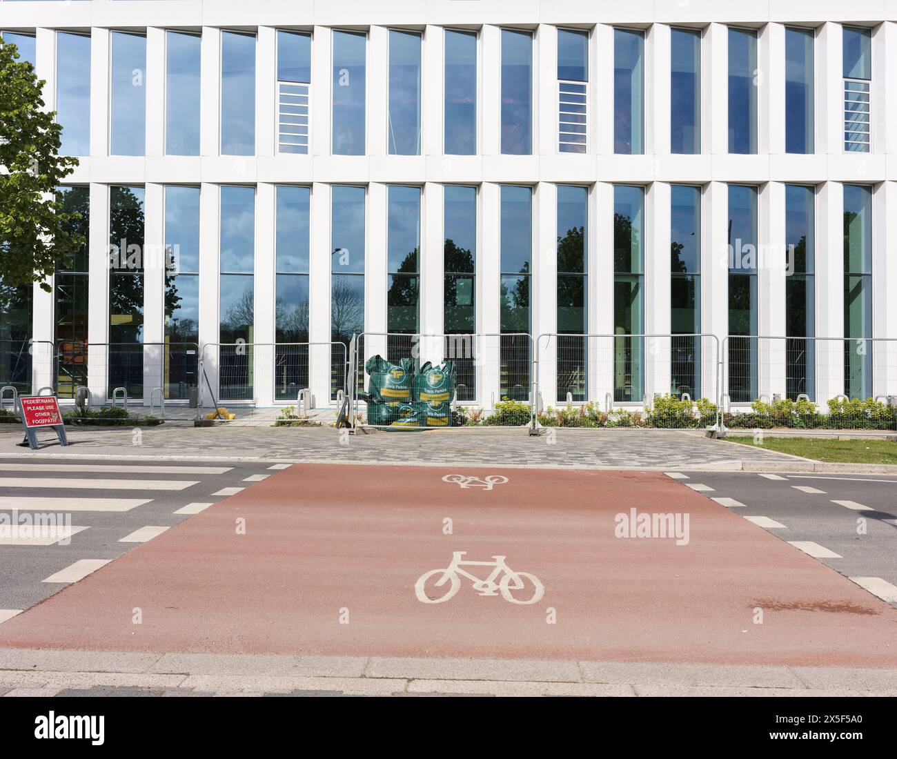 Ray Dolby Centre, Cavendish laboratory, University of Cambridge, West ...