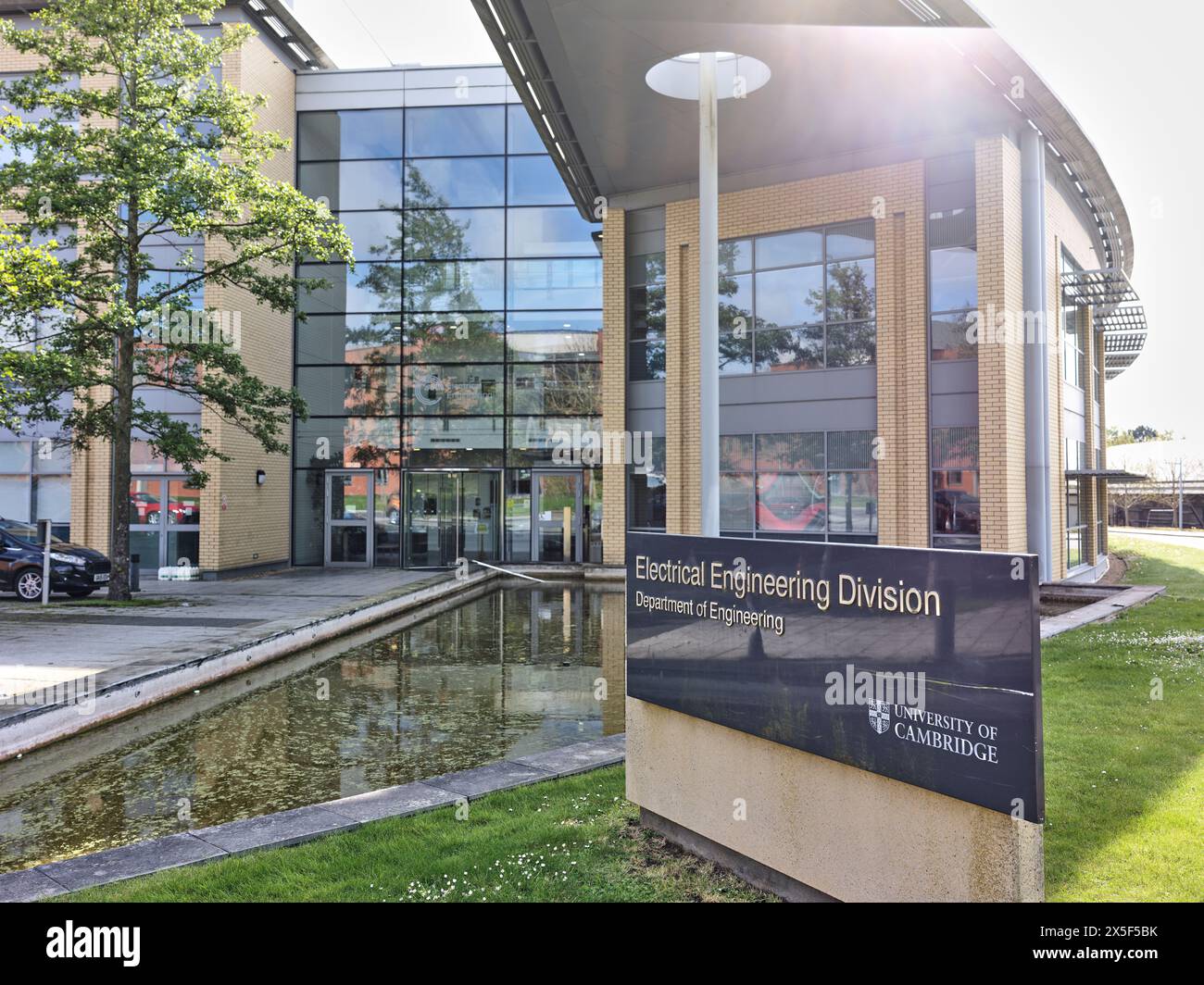 Electrical Engineering division, Department of Engineering, Cavendish laboratory, University of ...