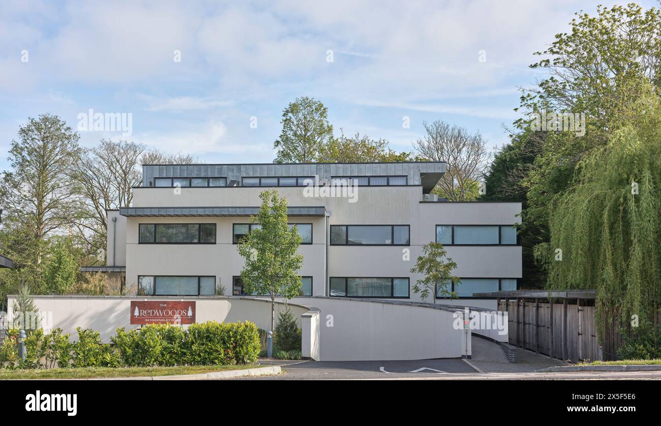 Apartments at The Redwoods, Madingley Road, Cambridge, England Stock ...