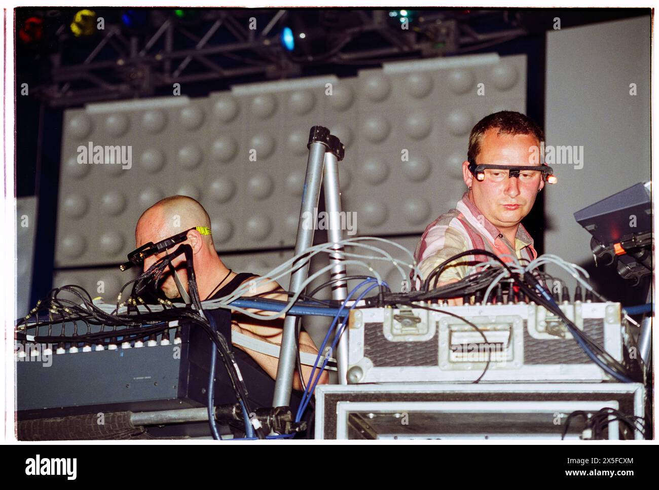 ORBITAL, HOMELANDS 2001: Techno Dace Music legends Orbital performing ...