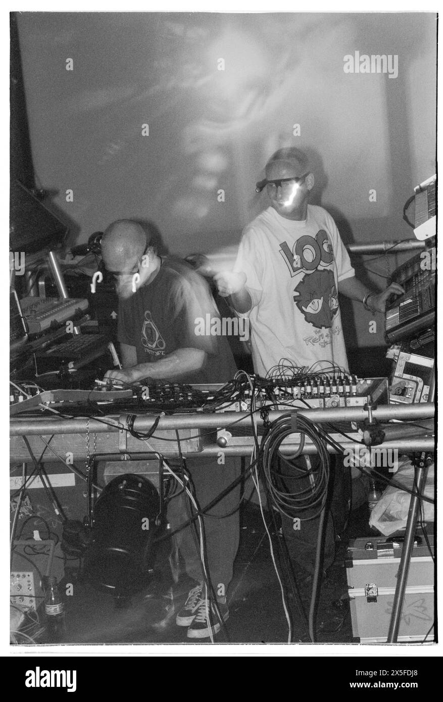 Scaffold band hi-res stock photography and images - Alamy