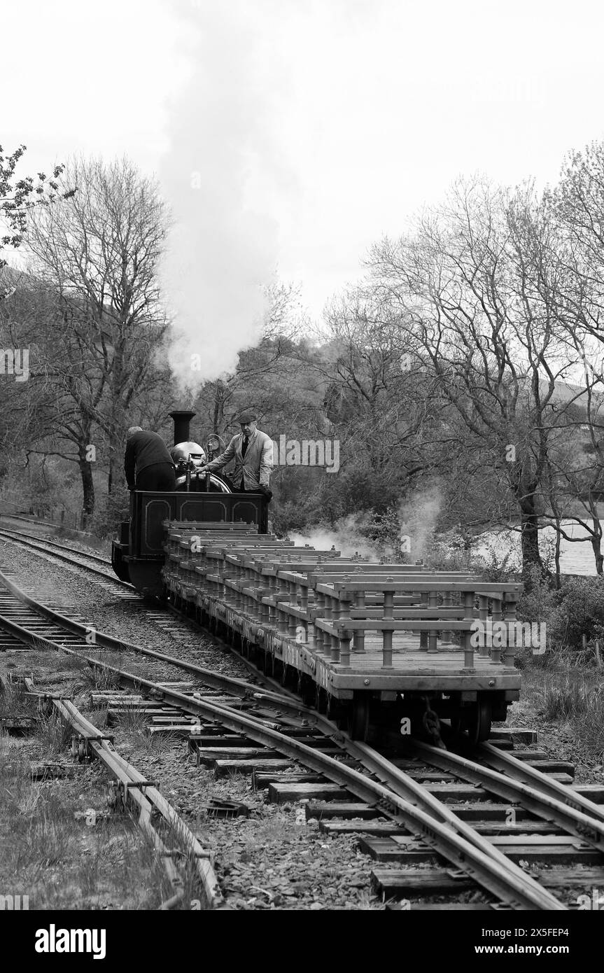Locomotive reversing hi-res stock photography and images - Alamy