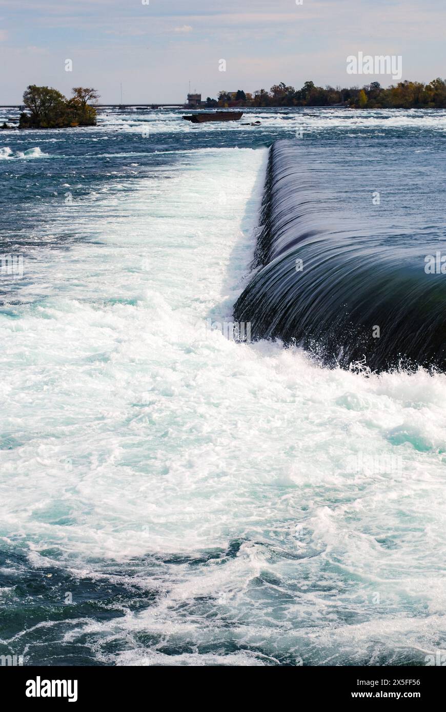 Fast flowing river Stock Photo - Alamy