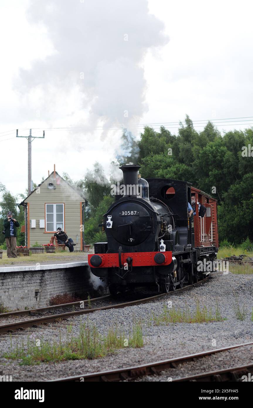 "30587" leaving Lydney Junction Station Stock Photo - Alamy