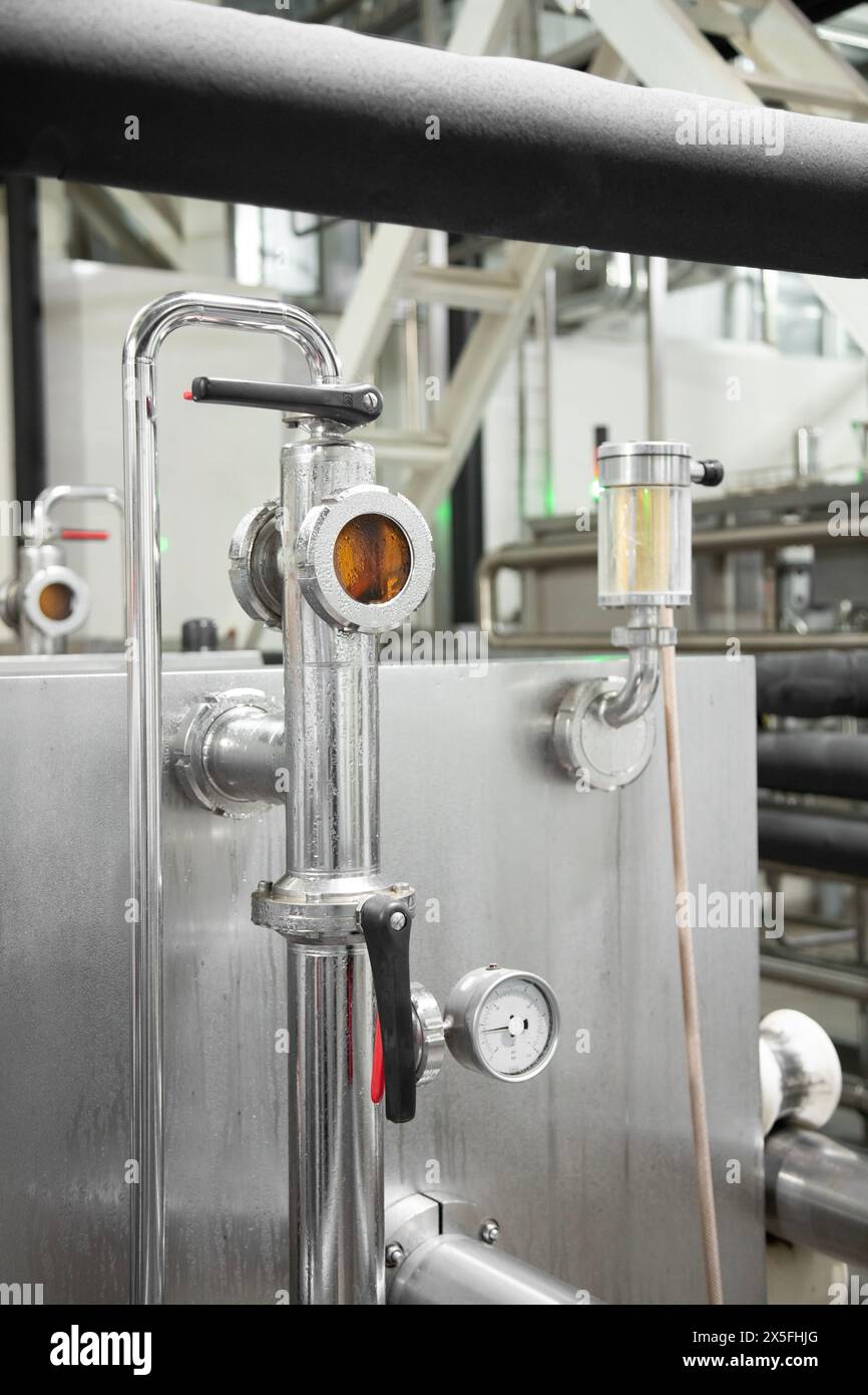Industrial vat of liquid hi-res stock photography and images - Alamy