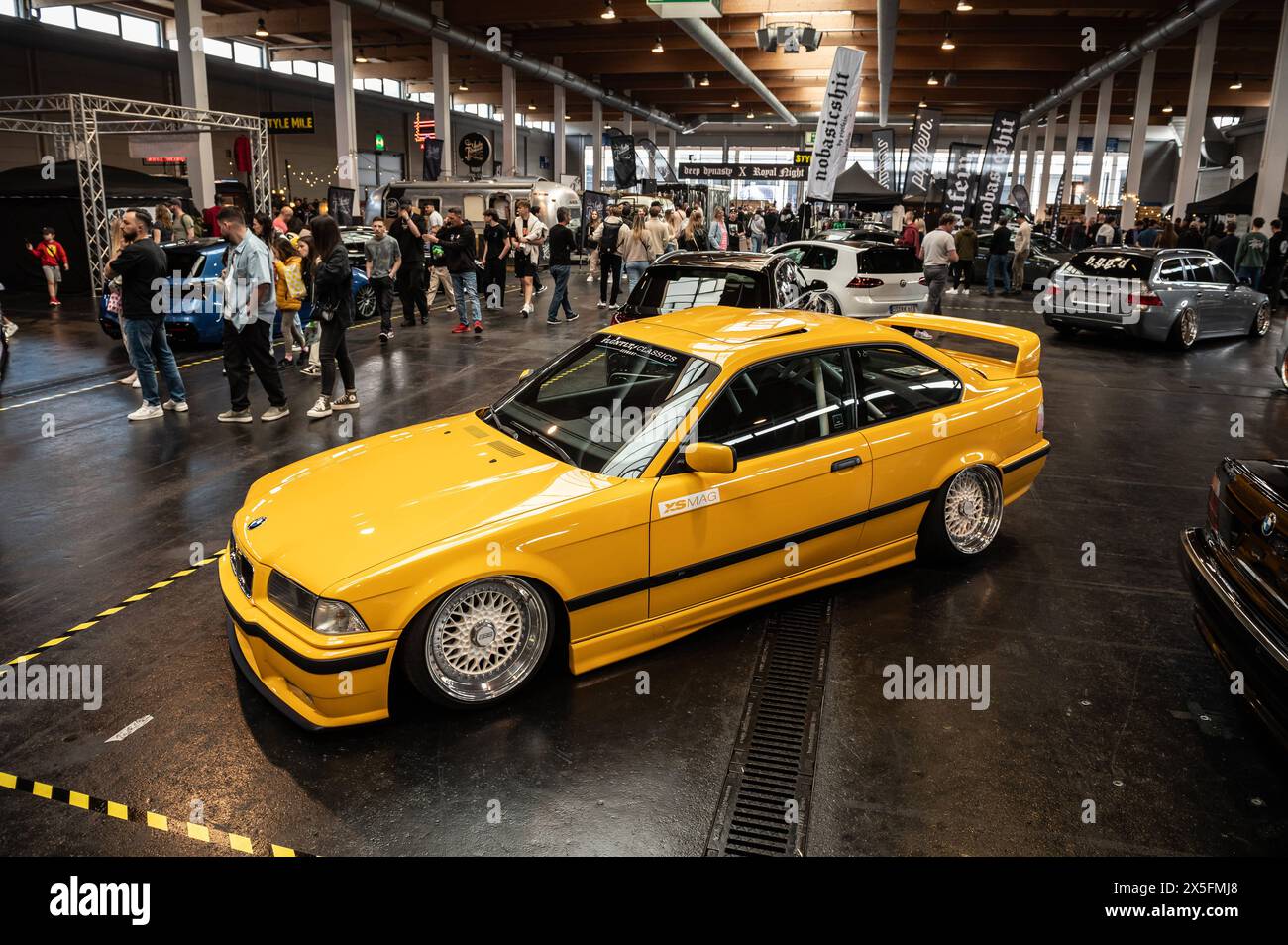 Autoenthusiasten hi-res stock photography and images - Alamy