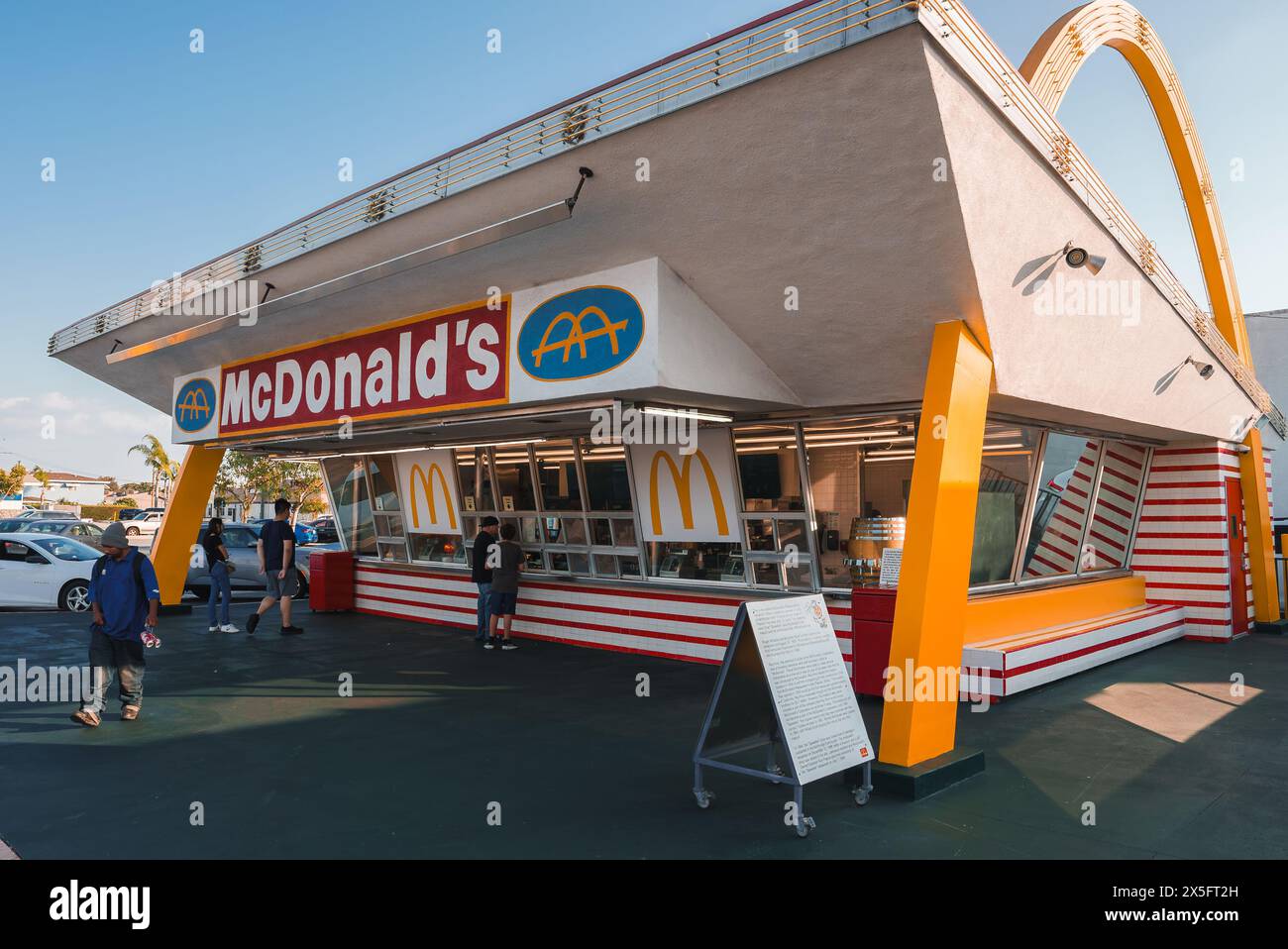 Retro McDonald's Restaurant with Iconic Design, Los Angeles Stock Photo ...