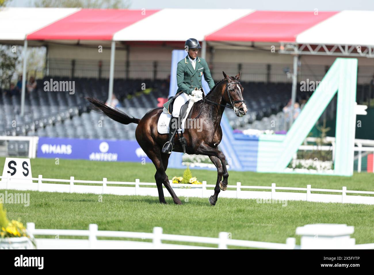 Sam dressage badminton hi-res stock photography and images - Alamy