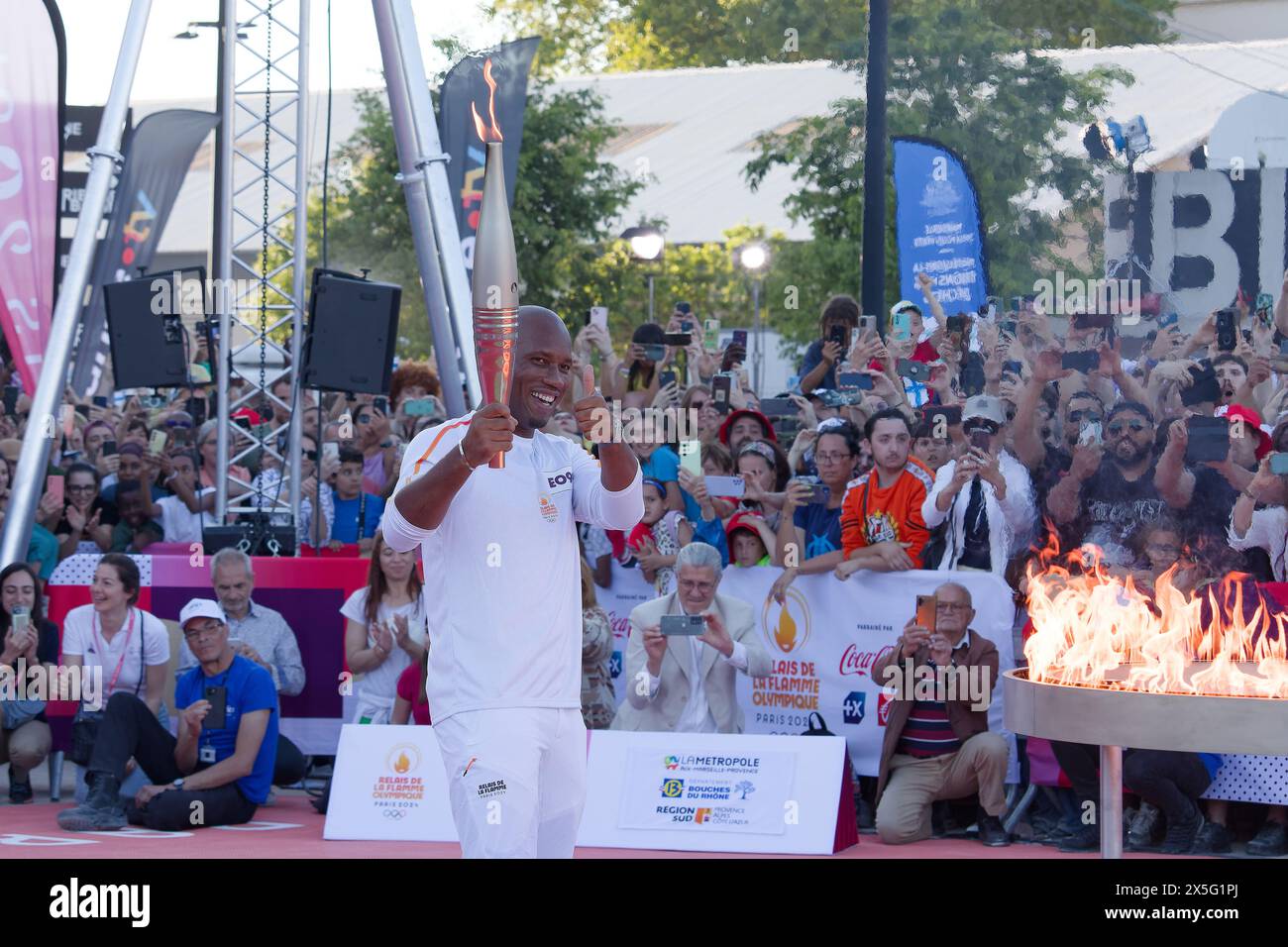 The olympic and paralympic torch relays hi-res stock photography and ...