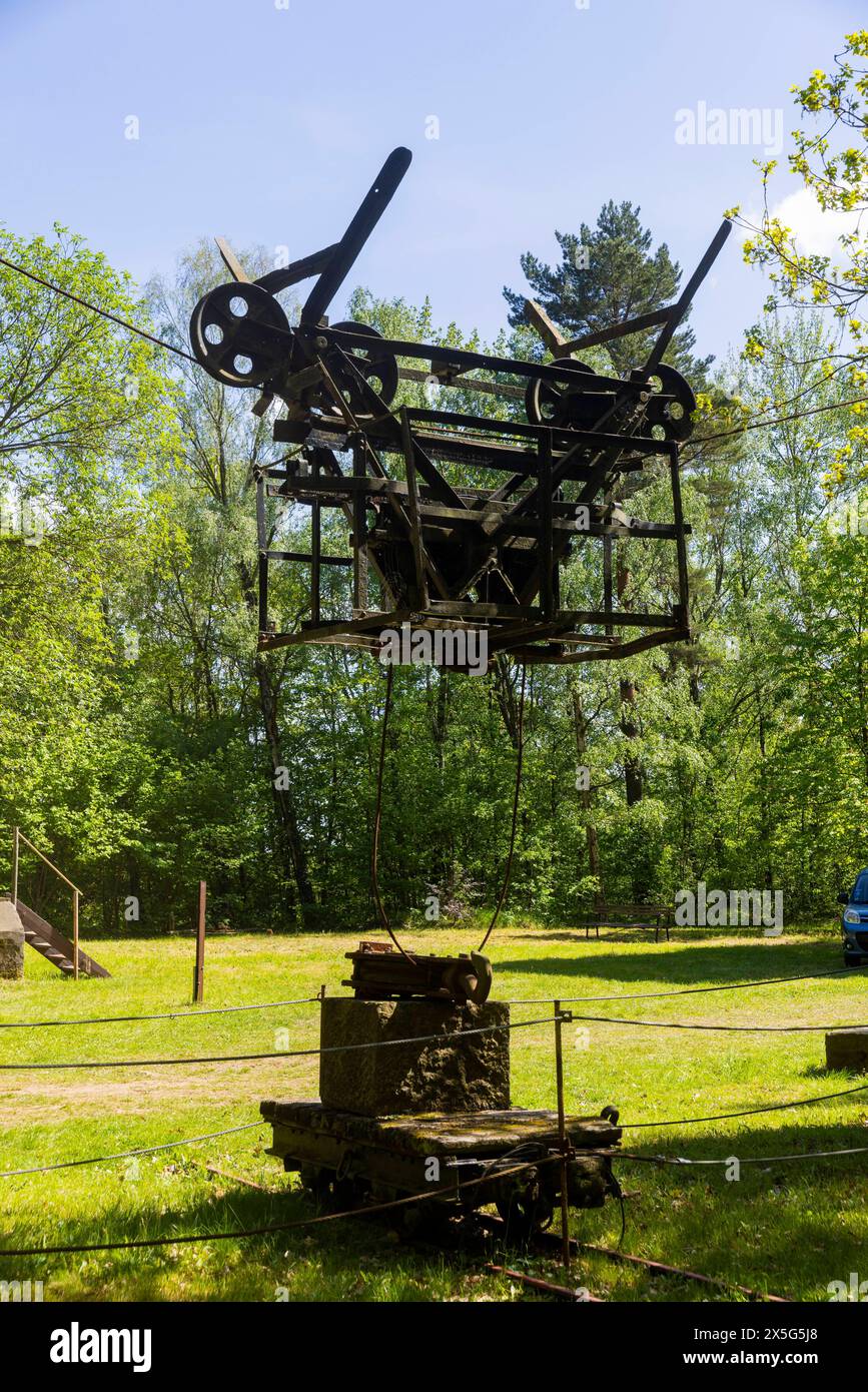 Steinbrucharbeiten hi-res stock photography and images - Alamy