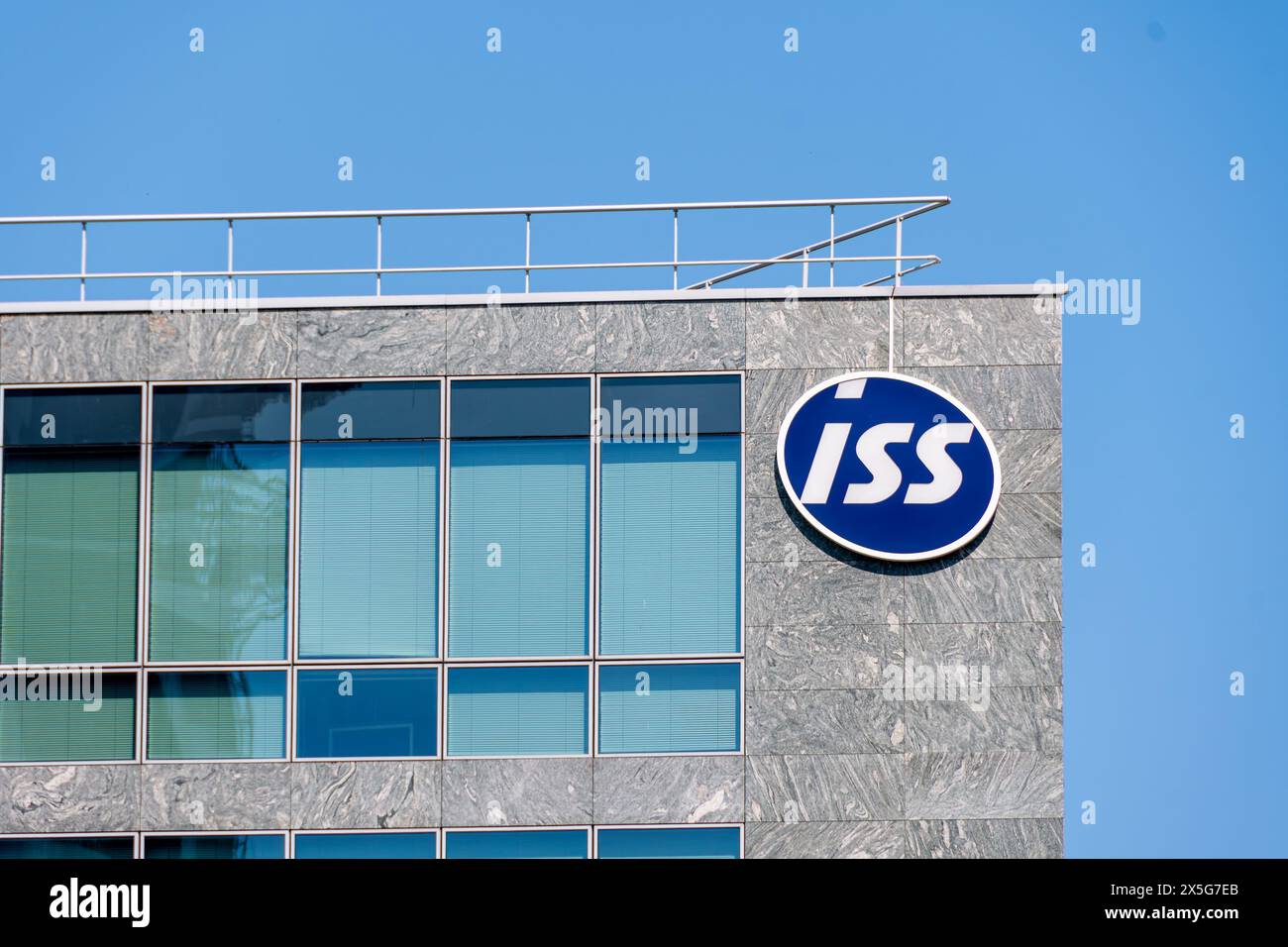 Iss logo hi-res stock photography and images - Alamy