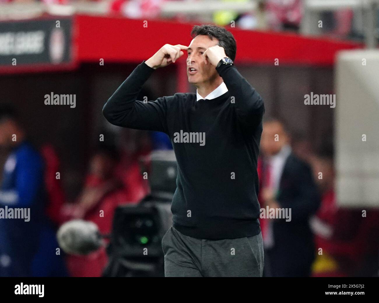 Aston Villa manager Unai Emery on the touchline during the UEFA Europa ...