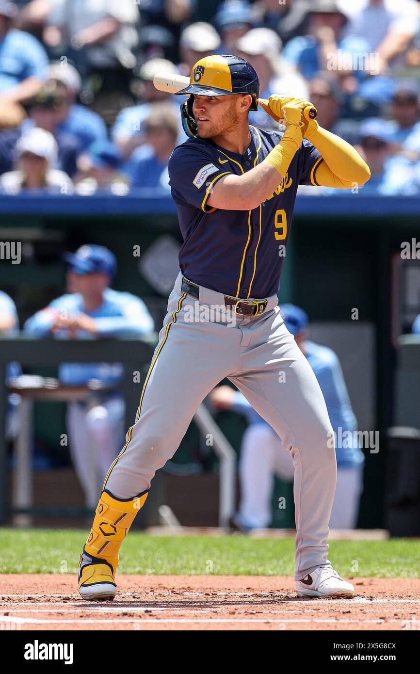 May 8, 2024: Milwaukee Brewers outfielder Jake Bauers (9) bats against ...
