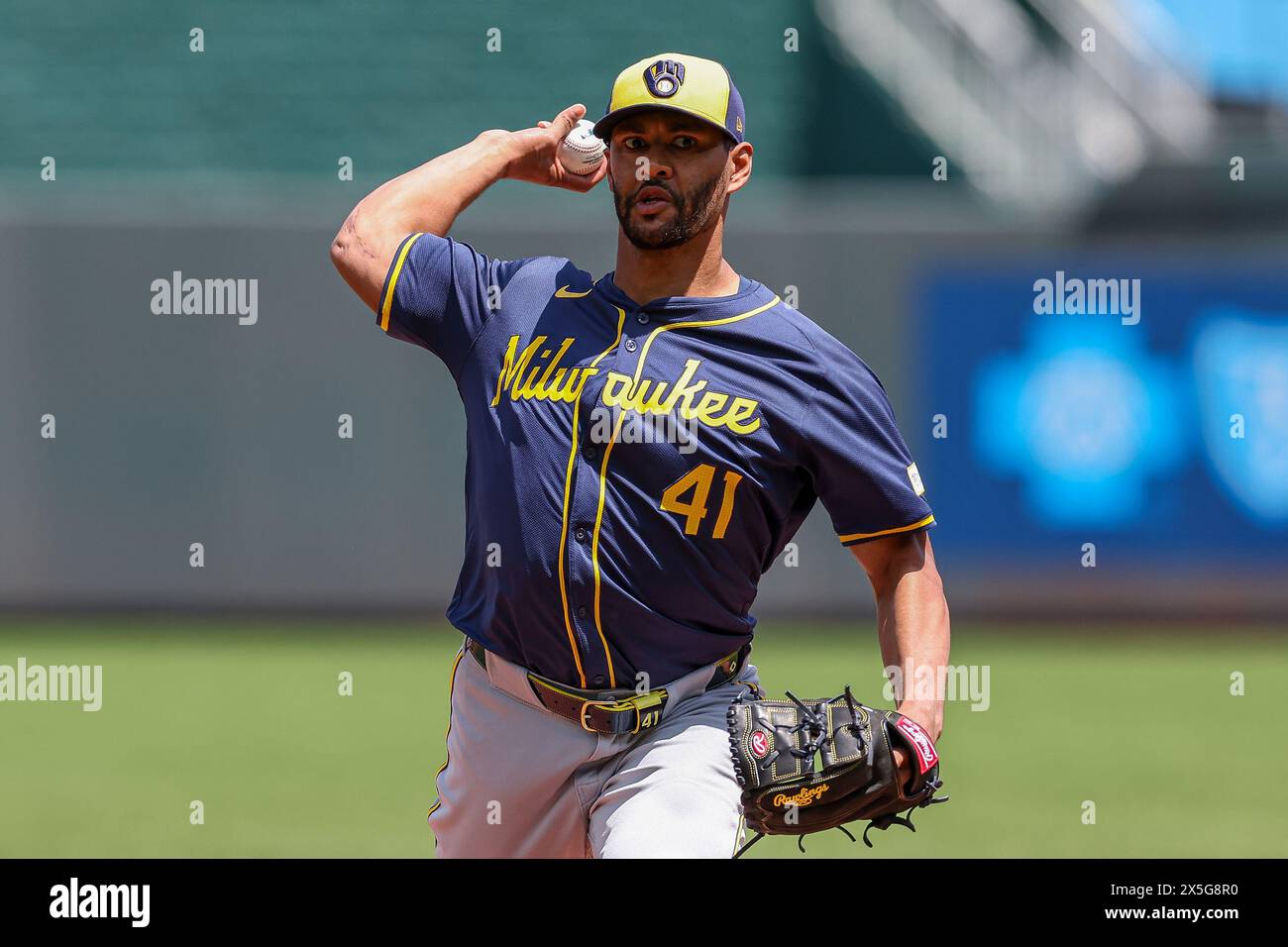 May 8, 2024: Milwaukee Brewers starting pitcher Joe Ross (41) throws ...