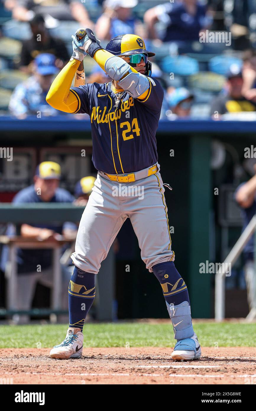 Kansas City, MO, USA. 8th May, 2024. Milwaukee Brewers catcher William ...